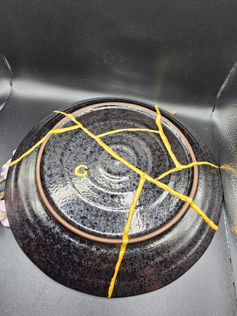 Large Kintsugi Plate With 7 Breaks,key Holder, Jewelry Container, Gold ...