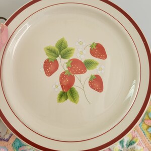 Vintage Mid Century Fujistone Berries 8493 Strawberry Dish Set (pieces ...