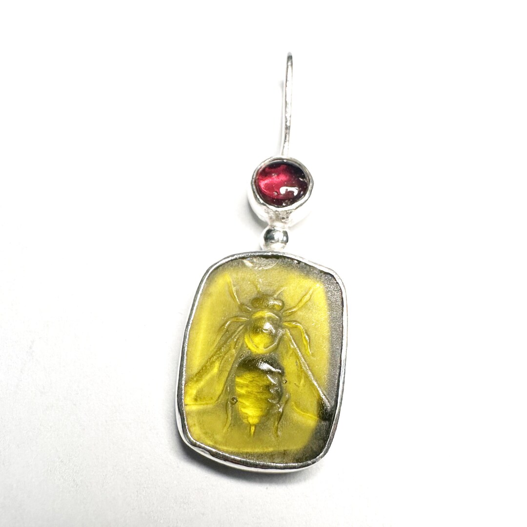 Glass Intaglio Greek Bee Necklace Pendant Jelwelry, Intaglio Necklace ...