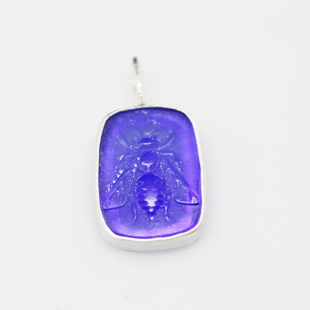 Glass Intaglio Greek Bee Necklace Pendant Jelwelry, Intaglio Necklace ...
