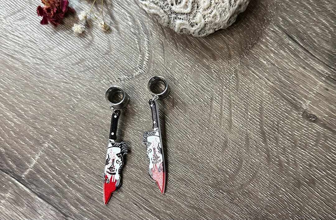 Dangle Gauges Plug Earring Gold or Silver Bloody Knife Woman Halloween ...