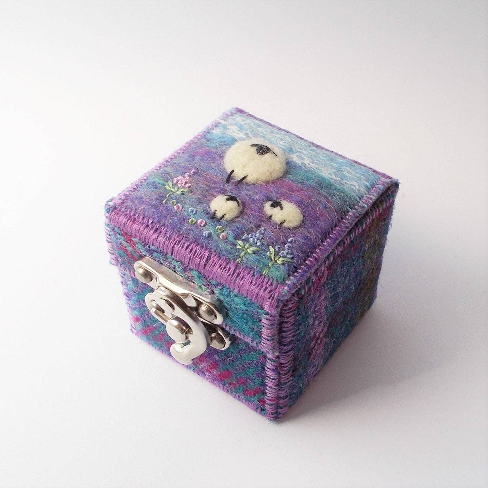 Keepsake Sheep Box made with Handmade Felt and Purple Plaid | Etsy