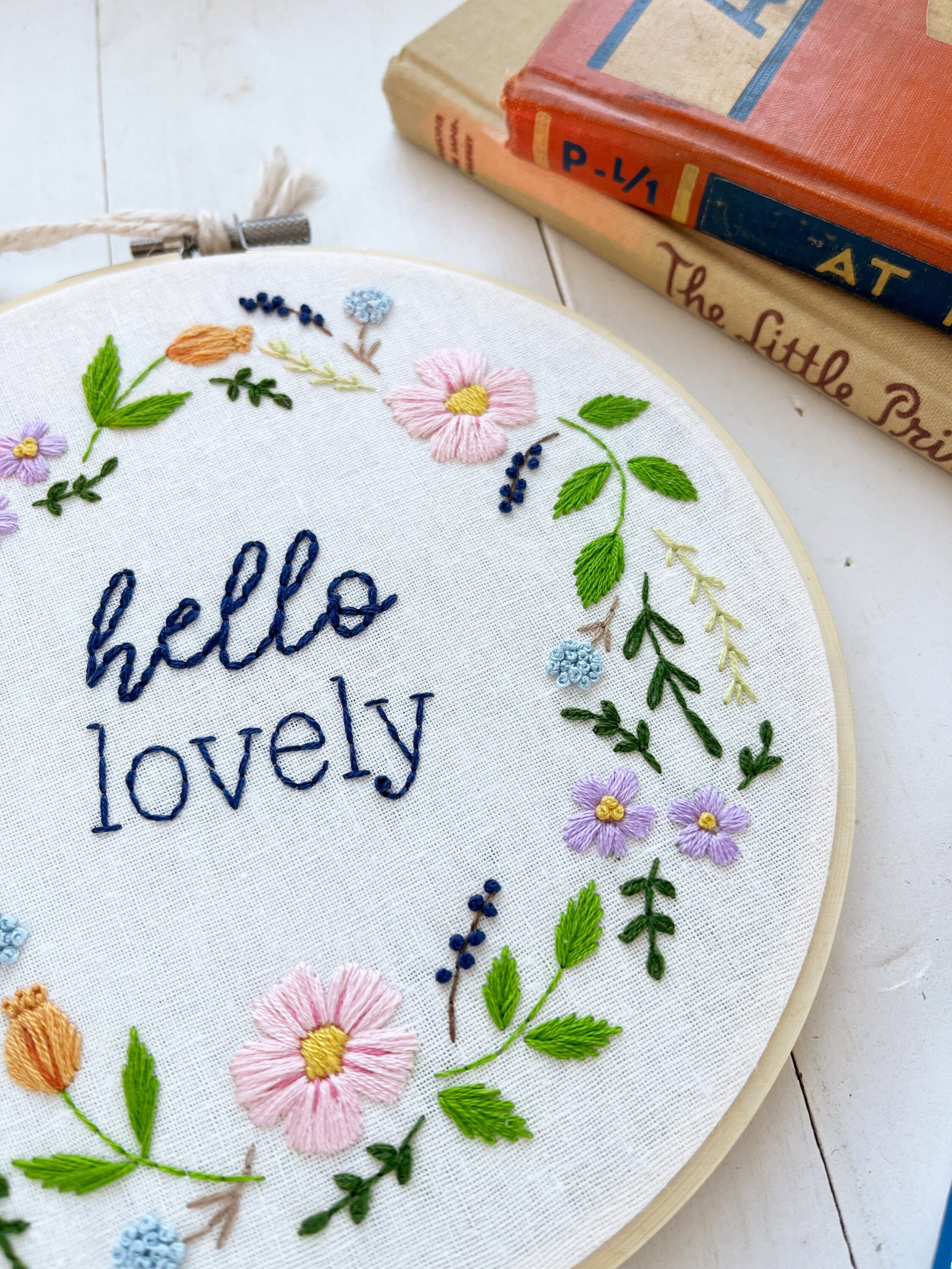 Hello Lovely Digital Pattern Hand-embroidery, Stitching, Embroidery ...