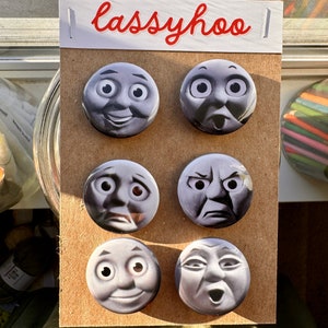 Thomas the Tank Engine Thomas Faces 1.25 Buttons Pins or Magnets Set of ...