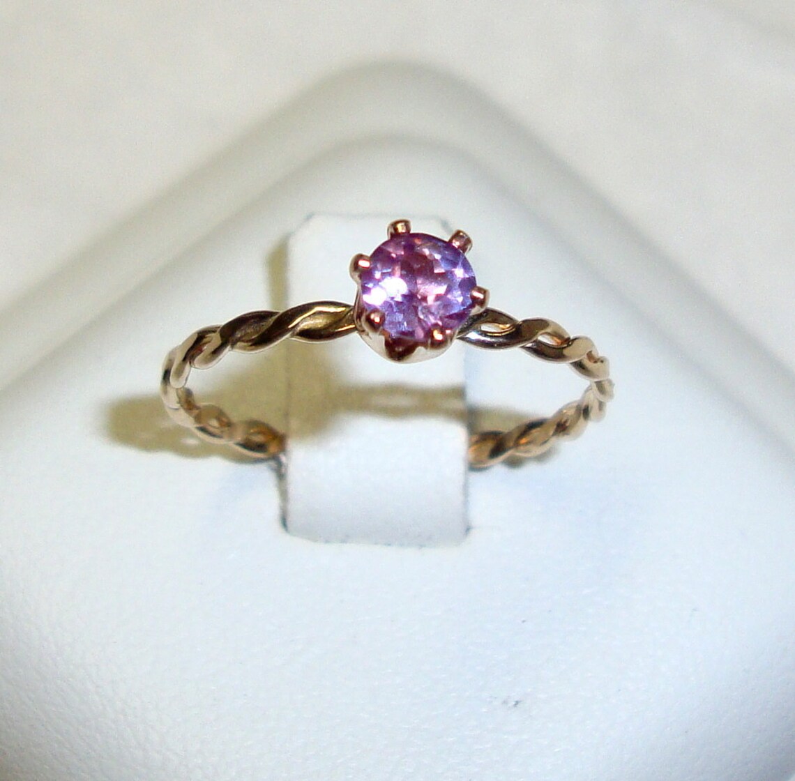 Alexandrite Ring Color Change Violet to Pink Lab Grown 4mm - 14k Gold ...