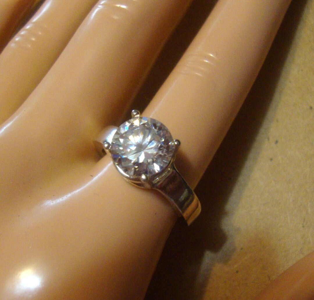 April Ring Big Solitaire Imitation Diamond 9mm 5ct in Heavy Eco ...