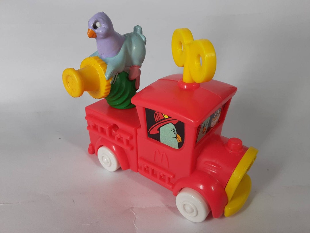Vintage Animaniacs Goodfeathers Fire Truck Toy - Etsy