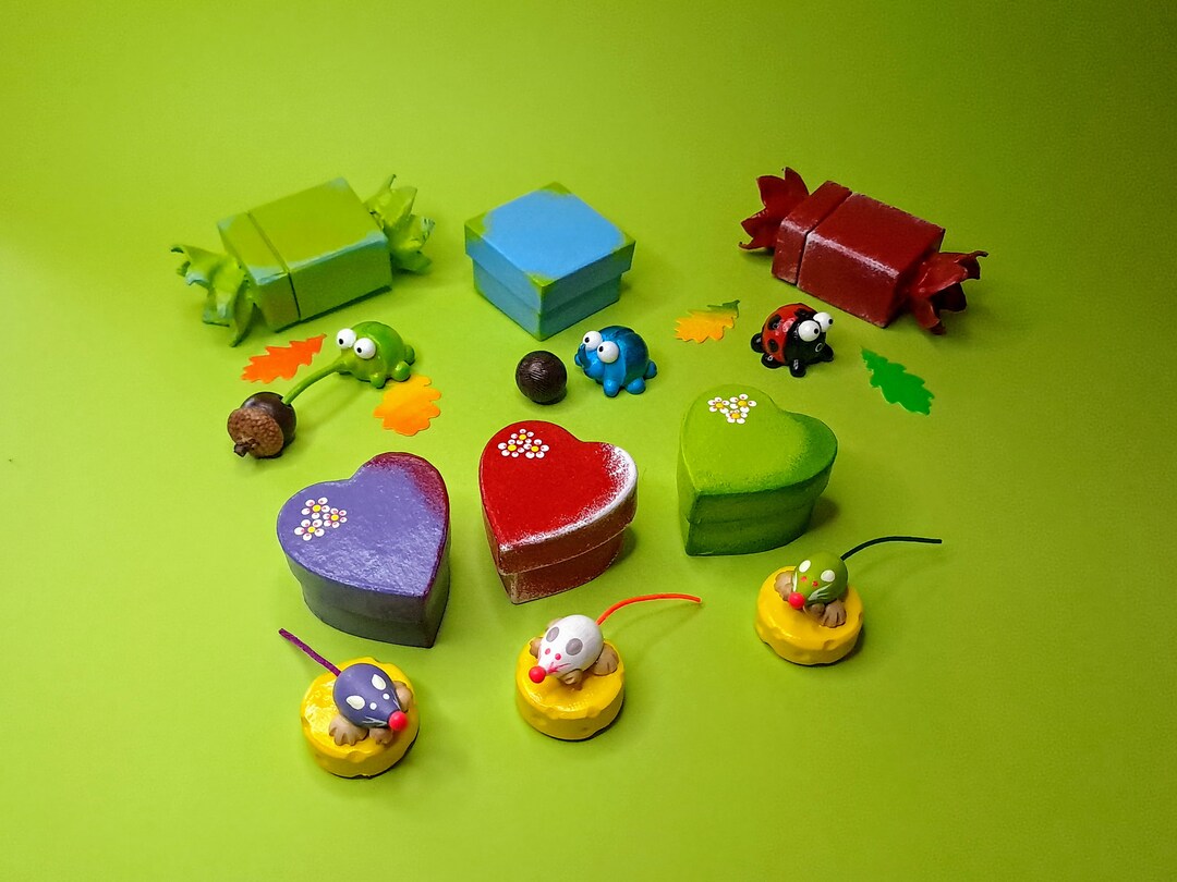 Wooden Gift Sets With Box of Maché Paper, Fridge Magnet: Cute Tiny ...