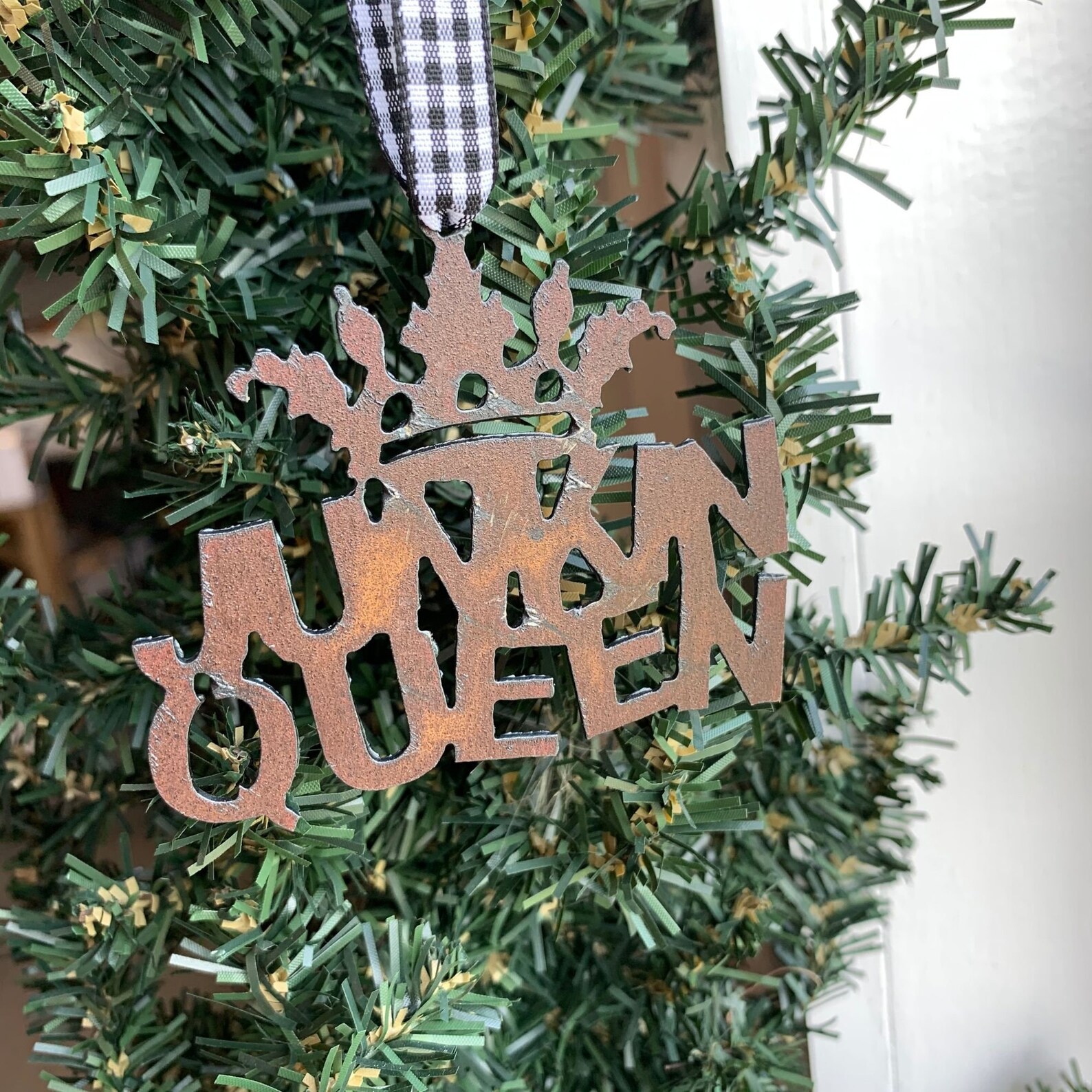 Junkin' Queen Christmas Ornament / Junkin' Queen - Etsy