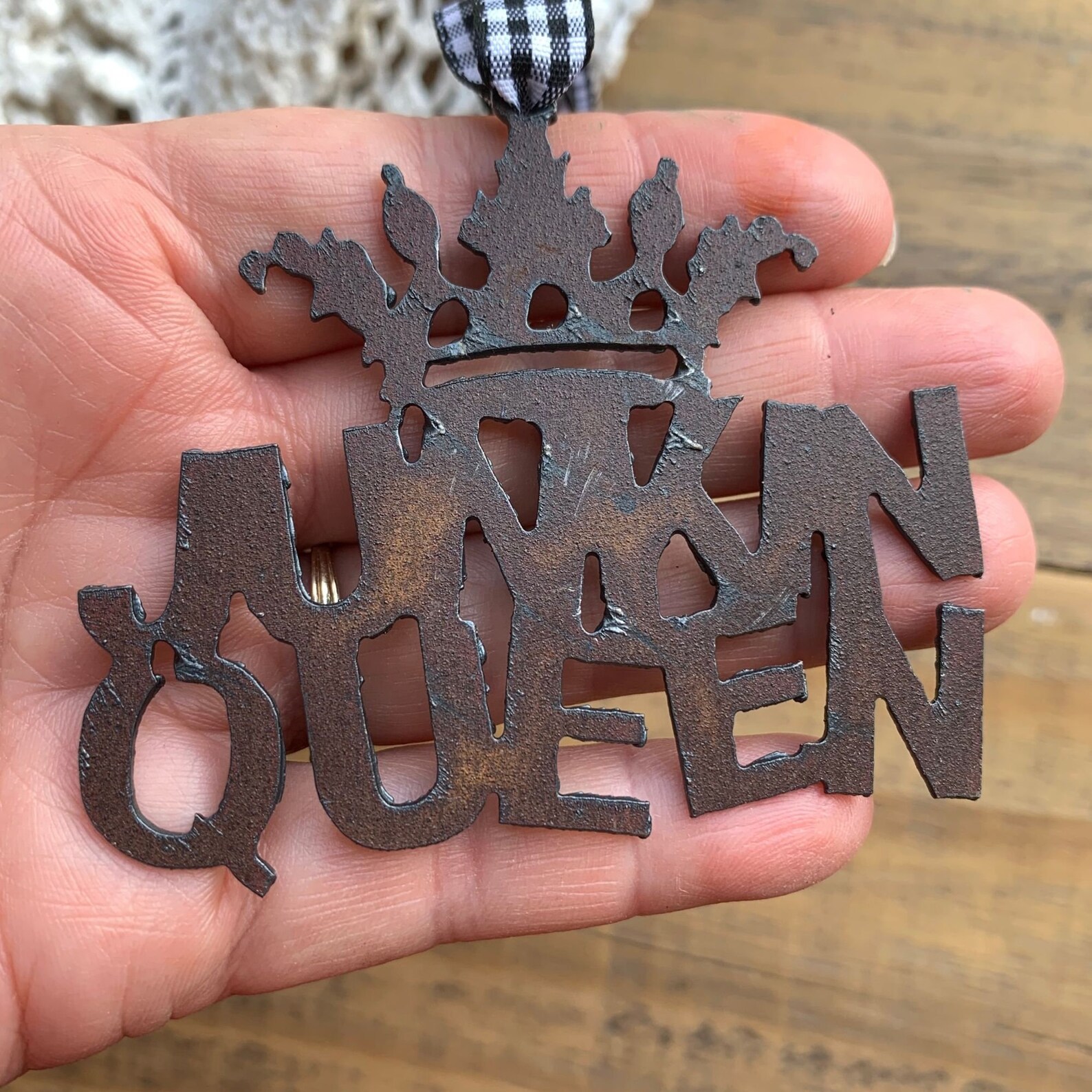 Junkin' Queen Christmas Ornament / Junkin' Queen - Etsy