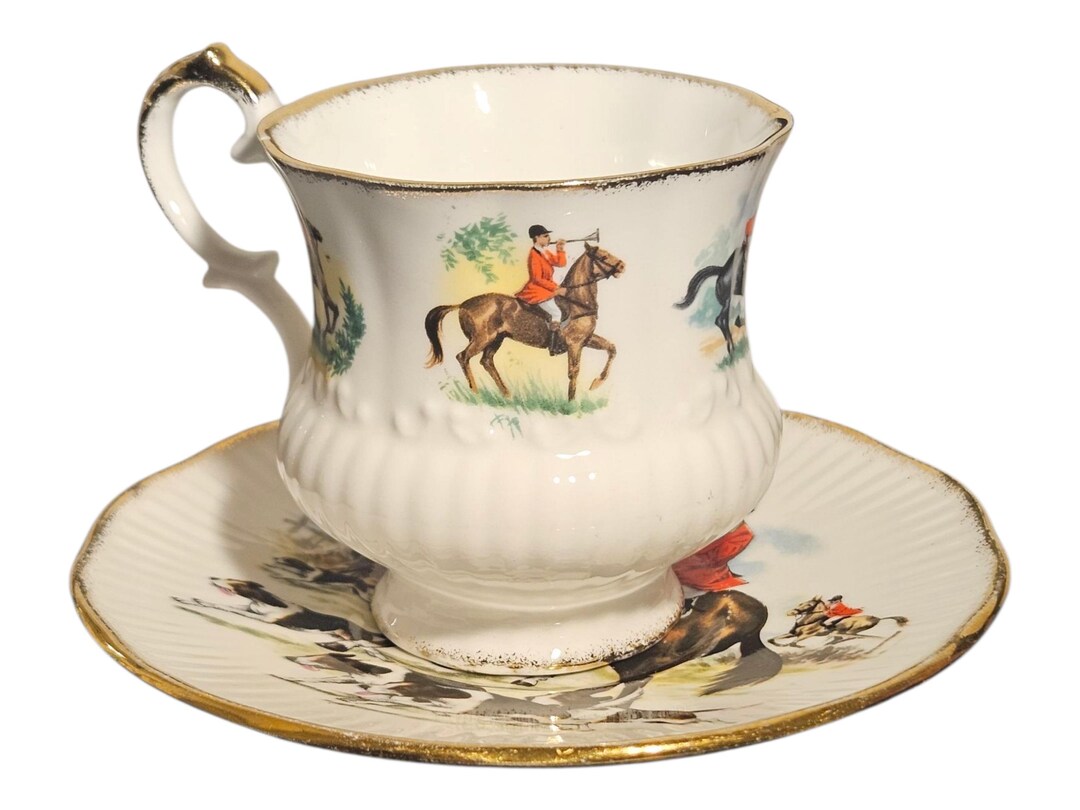 Vintage Elizabethan Bone China Cup and Saucer – English Fox Hunt Scene ...