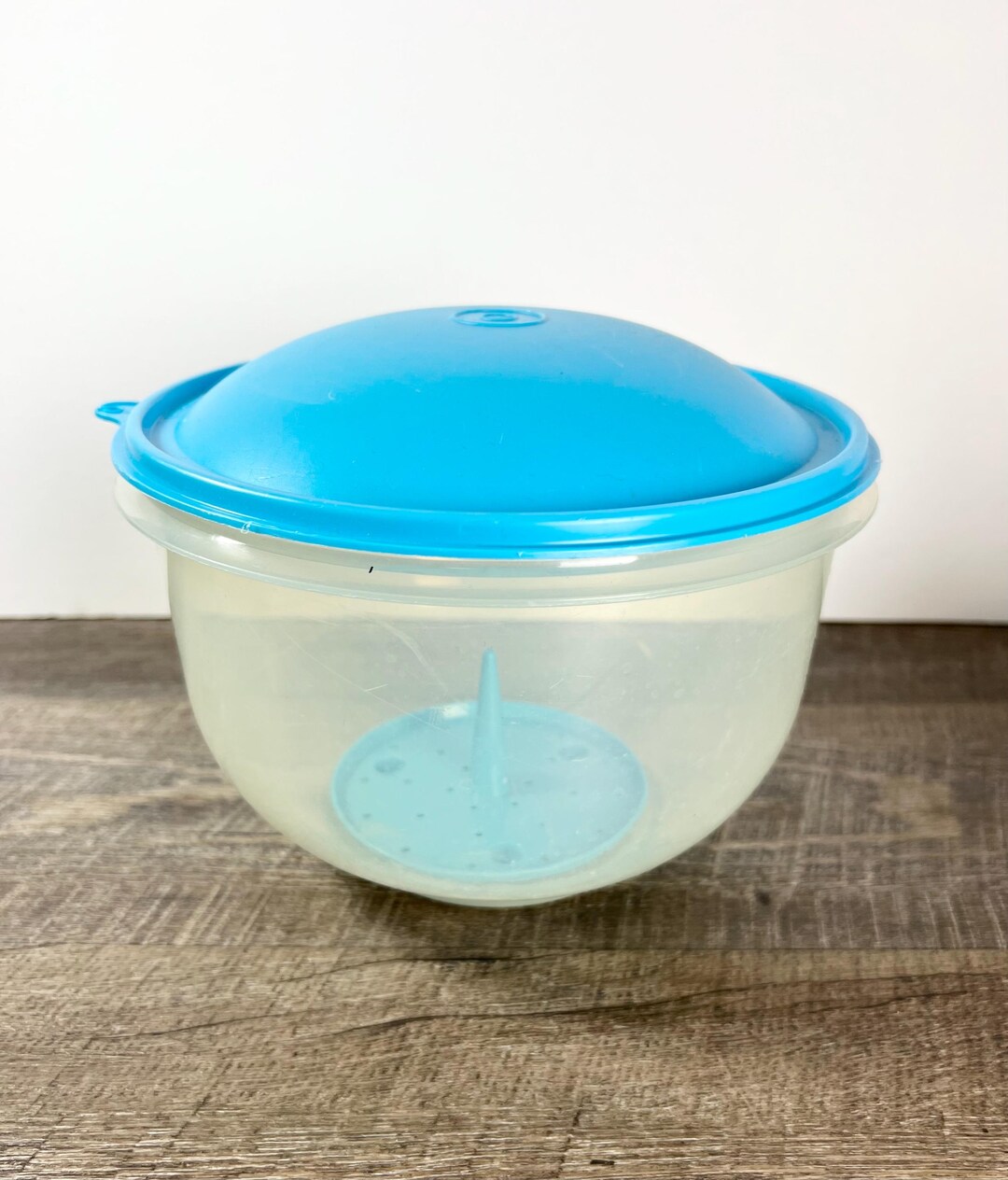 Tupperware Lettuce Keeper Turquoise Blue Container Insert Included 1425 ...
