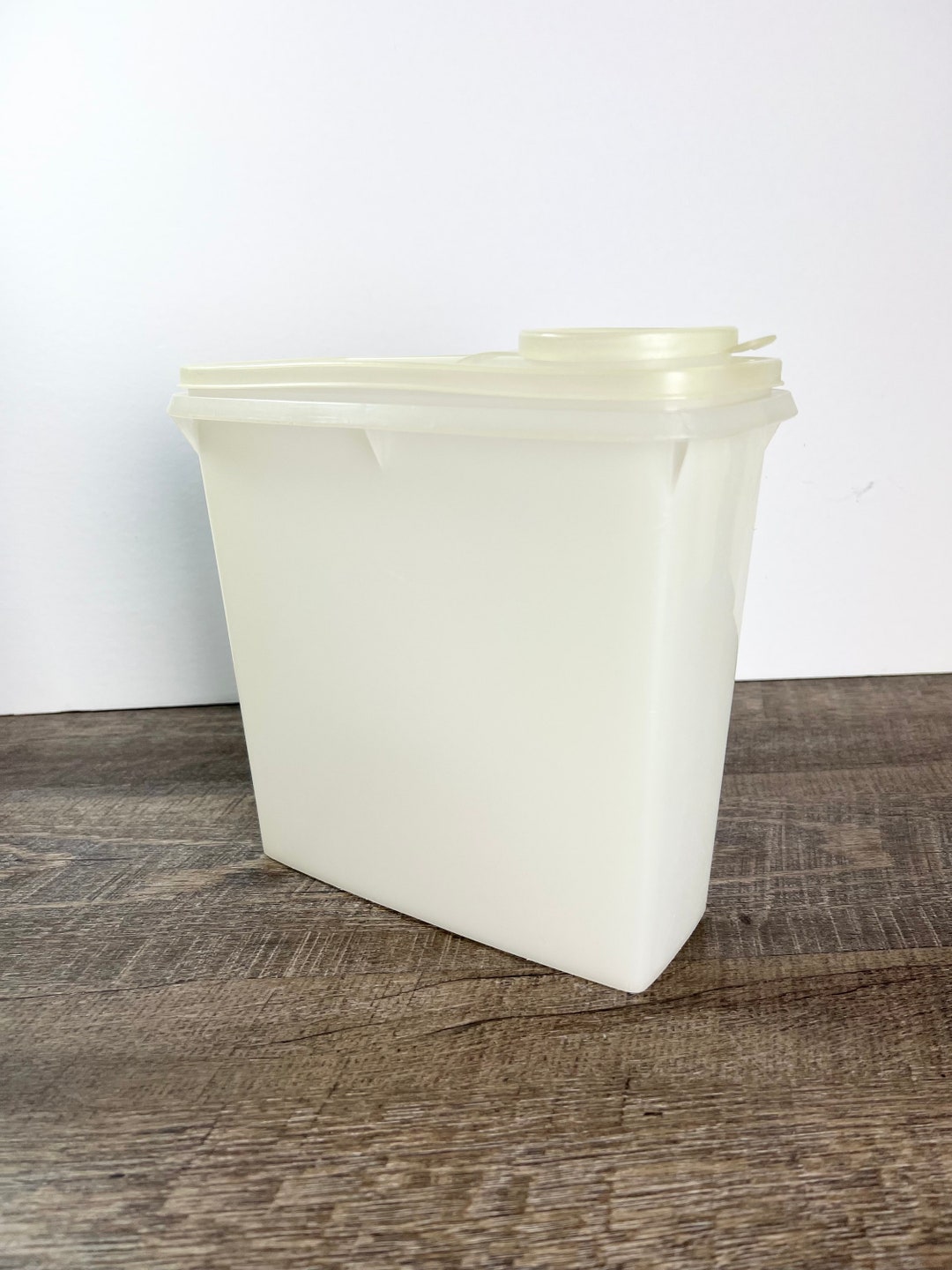 Tupperware 469-5 Cereal Keeper 3 Quart Storage Container With Lid ...