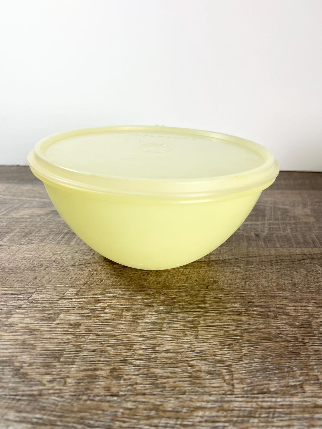 Vintage Tupperware Pastel Yellow Wonderlier Mixing Bowl 235-15, 5 Cup W ...