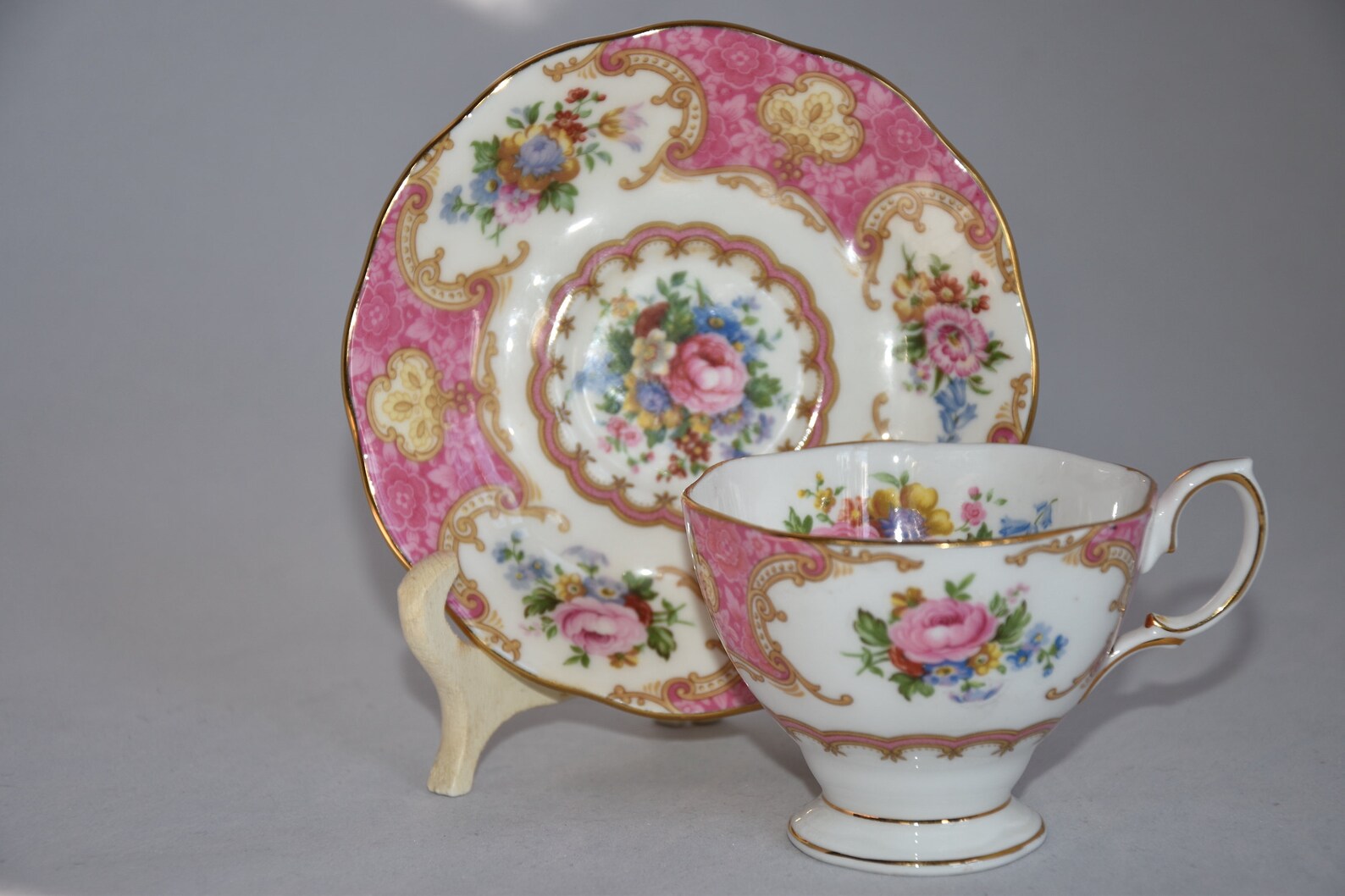 Royal Albert "lady CARLISLE - Cup and Saucer Set, Excellent Condition ...