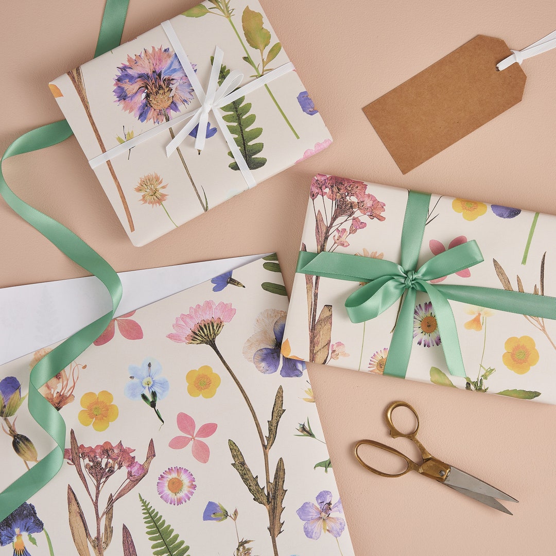 Mothers Day Gift Wrap Paper, Pressed Flower Recycled , Floral Luxury ...