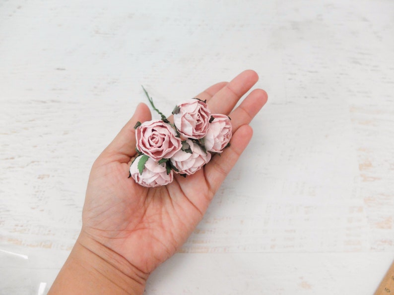 Light Pink Paper Flowers, 5 30mm Pink Paper Ranunculus, 3 Cm Paper Pink ...