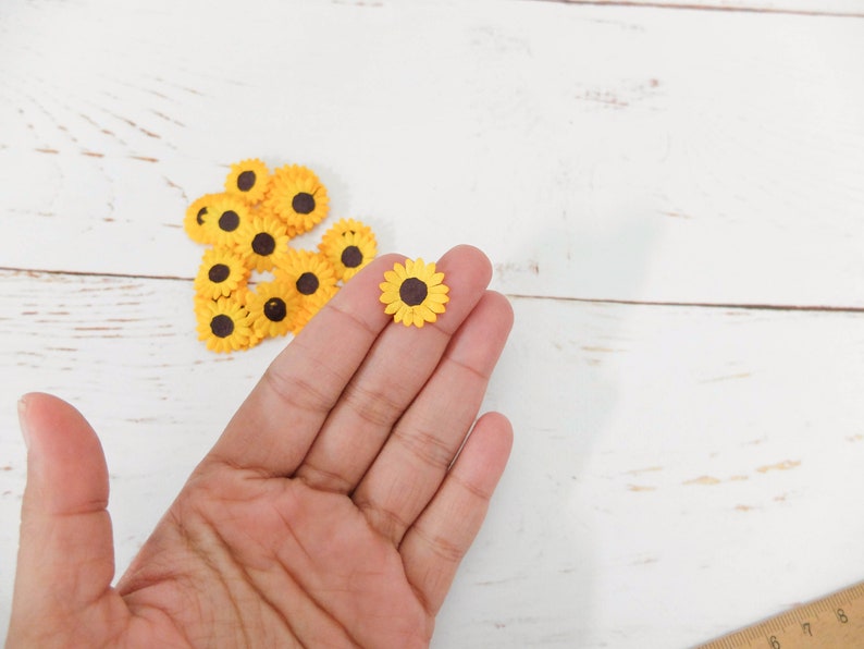 50 pcs 15mm mini paper sunflower embellishments 1.5 cm die | Etsy