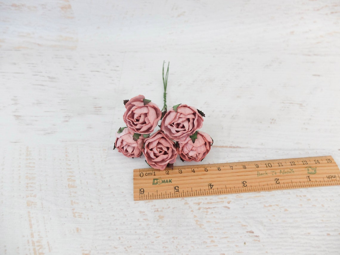 5 30mm Red Mauve Paper Ranunculus 3 Cm Mauve Paper Flowers | Etsy