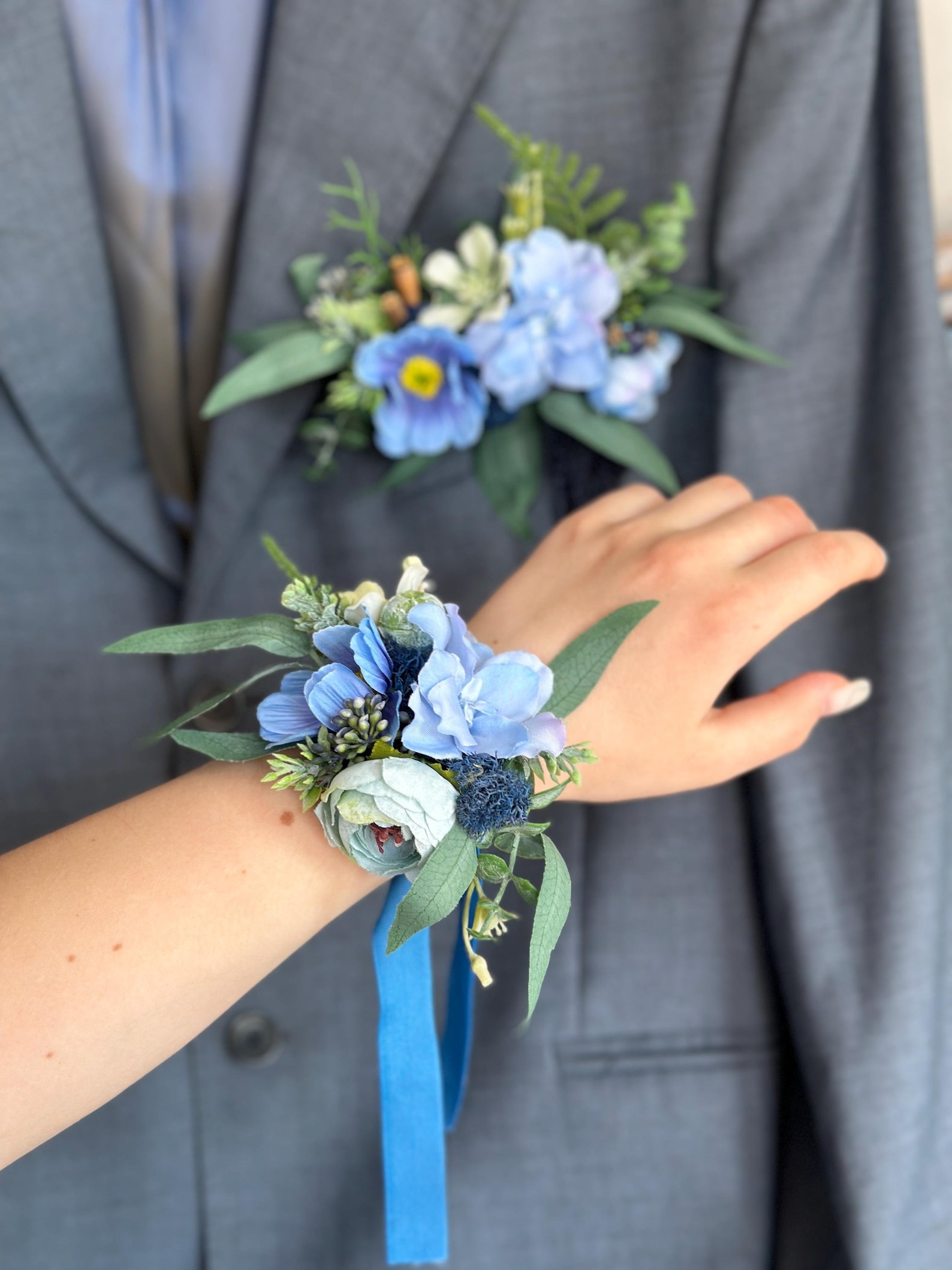 Blue Boho Wrist Corsage, Quinceañera Corsage, Royal Blue Floral ...