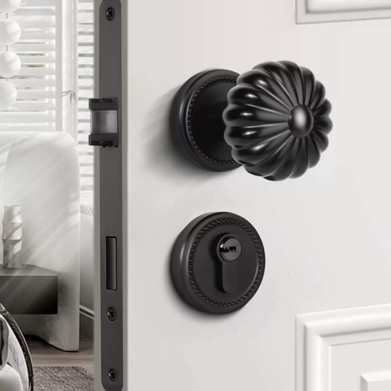 Modern Design Pumpkin Lock, Interior Door Lever Handle With Secure Lock ...