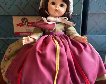 Vintage Maple North Canada Small Porcelain Doll in Traditional Dress ...