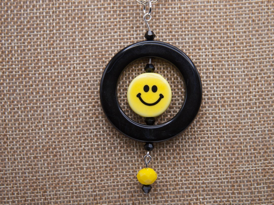 Smiley Face and Acrylic Circle Spinner Necklace Fidget Yellow Black - Etsy