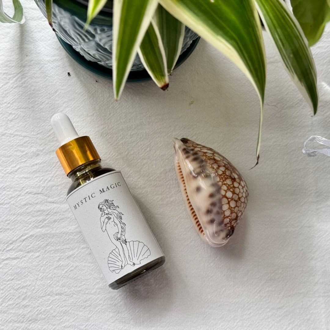 Aphrodite Devotion Oil, Spelled Oil, Devotional Oil, Deity, Deity Offerings, Deity Work ...