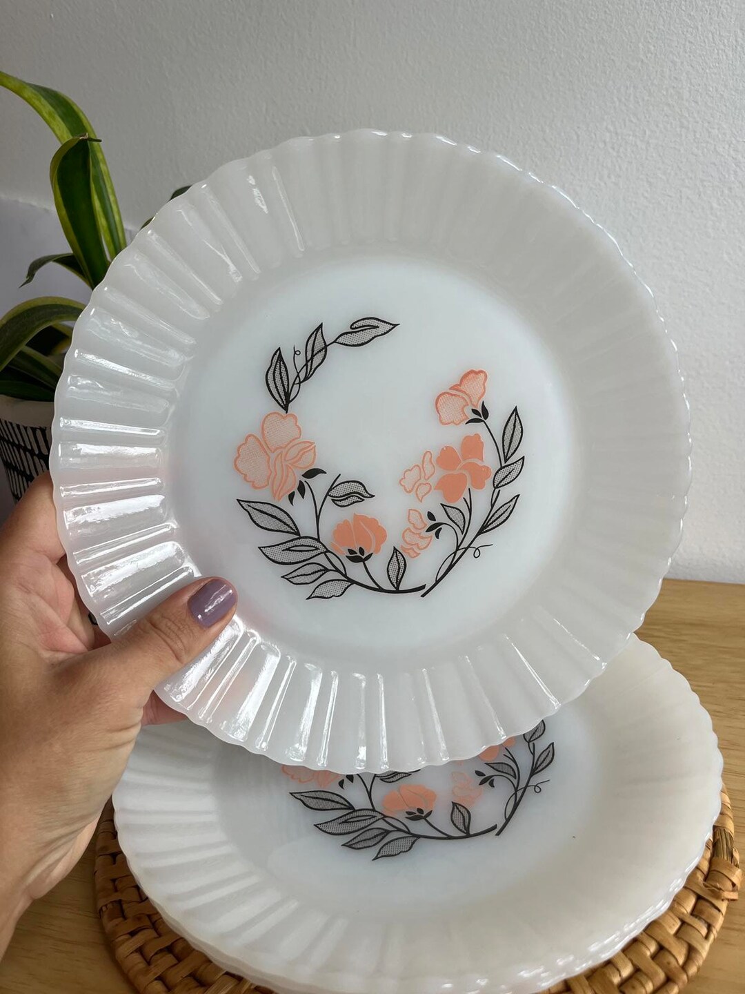Vintage Termocrisa Milk Glass Dinner Plates, Floral Pattern, Set of ...