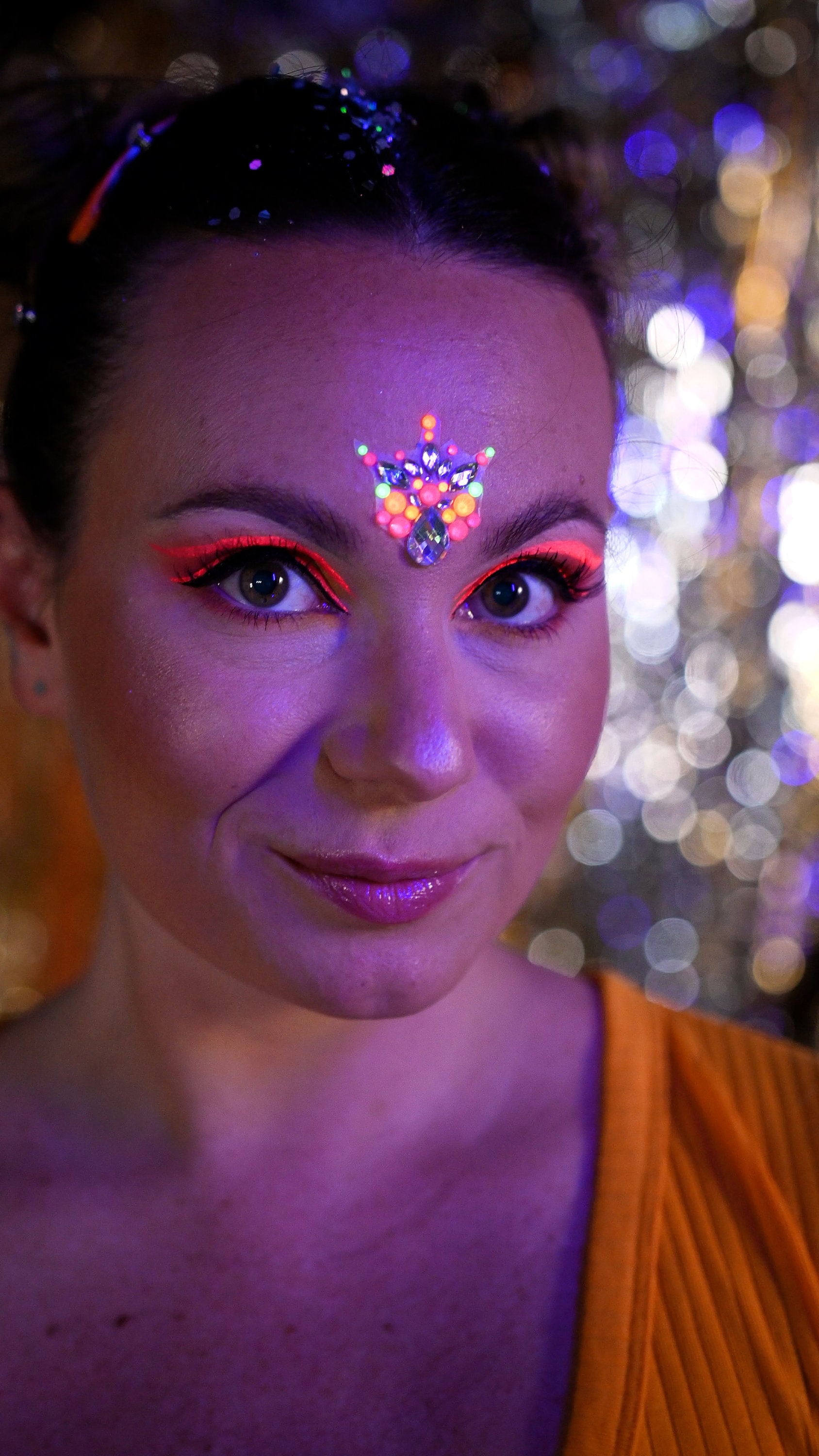 Jesse, Forehead- Neon Demon - Face Jewels, Festival Face, Rhinestones ...