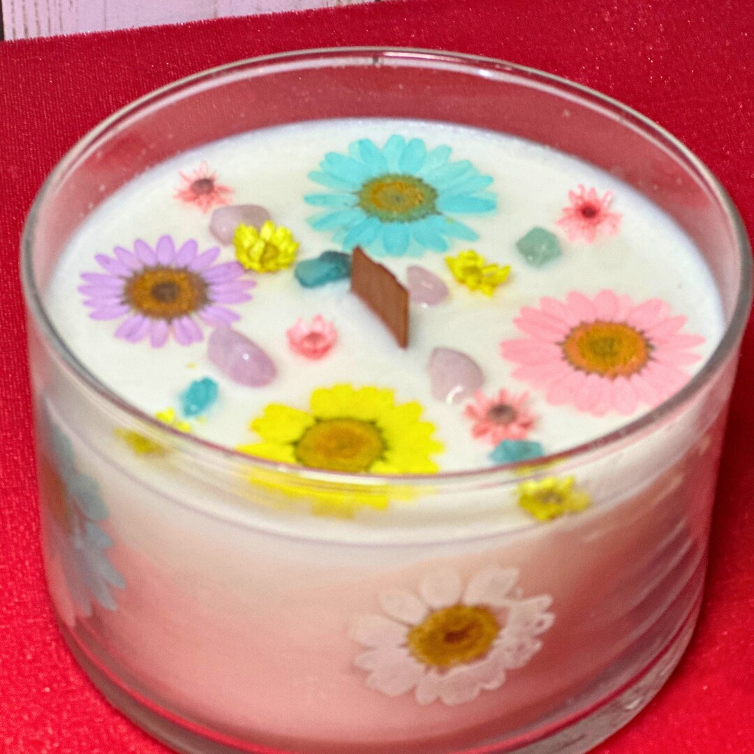 Daisy Dukes Flower & Crystals | Lily of the Valley | 10oz Soy Wax ...