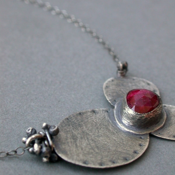 Fuschia Necklace Simple - Etsy