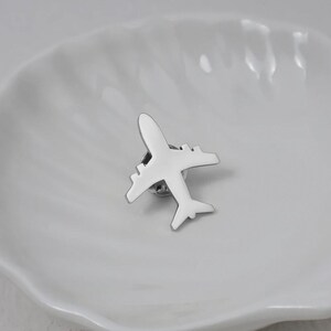 Airplane Brooch Pin, Lapel Pin for Pilot Airline Staff Cabin Crew, Gift ...