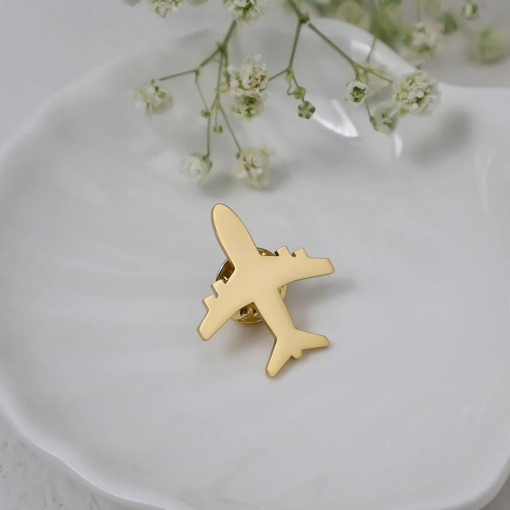Airplane Brooch Pin, Lapel Pin for Pilot Airline Staff Cabin Crew, Gift ...