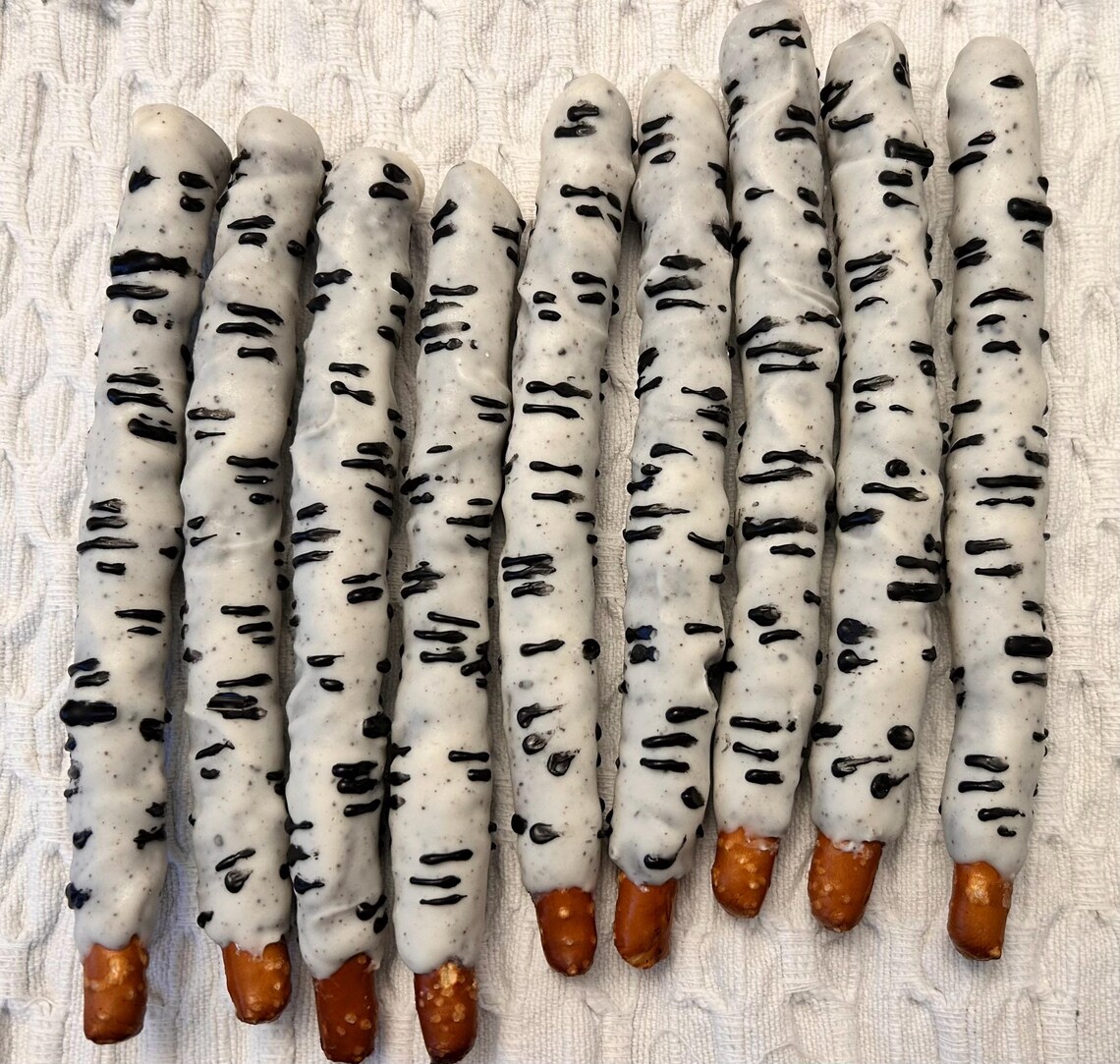 Cookies 'N Cream "birch Tree" Inspired Pretzel Rods (2 Dozen) - Etsy