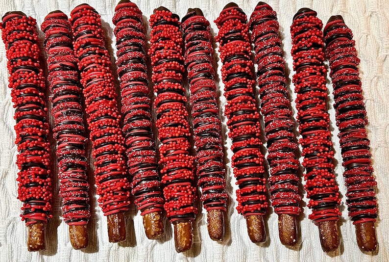 CHOOSE YOUR COLORS Chocolate/white Chocolate Decorated Pretzel Rods ...