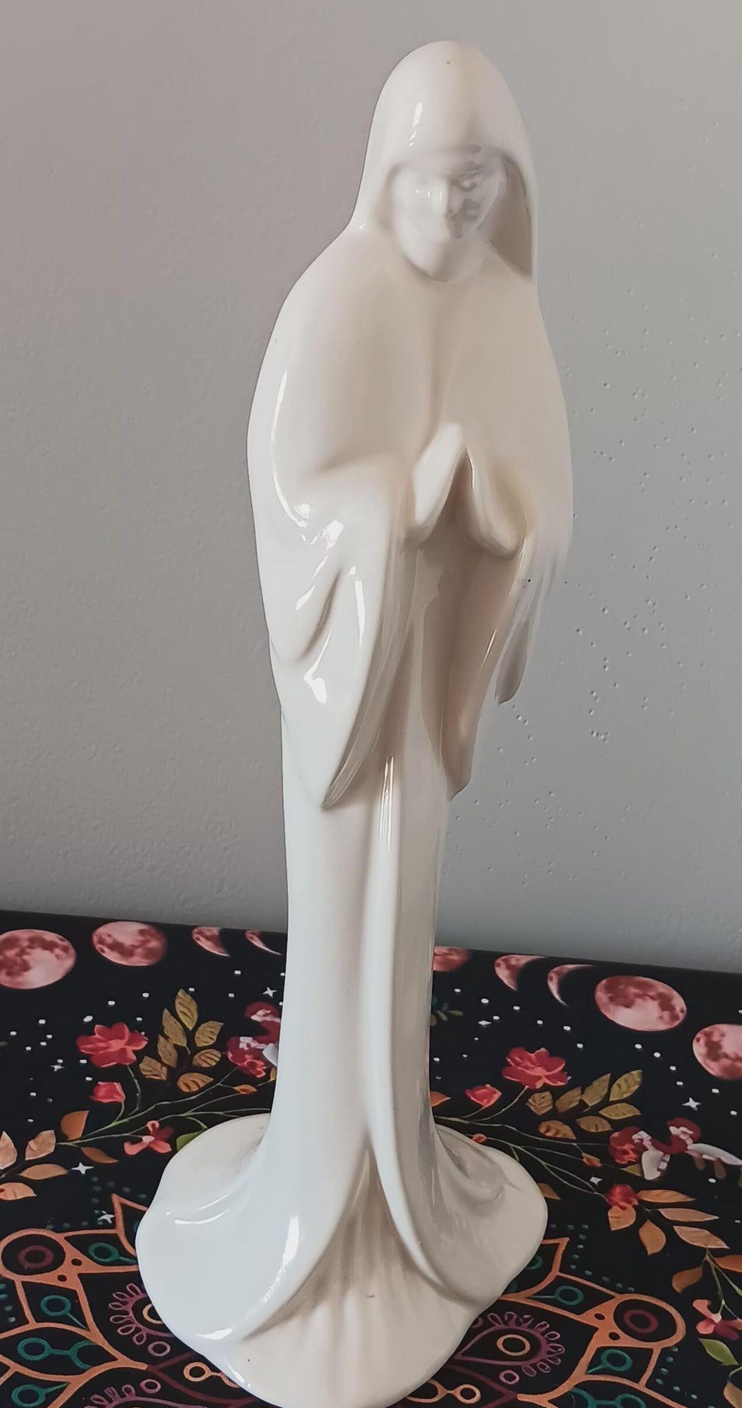 Vintage Haeger Praying Madonna Figurine: Glazed Ceramic Religious ...
