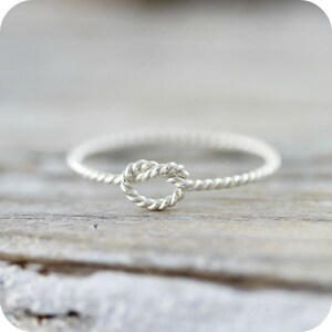 Rope Knot Ring - Thin Twist Nautical Promise Ring - Bridesmaid Gift - Etsy