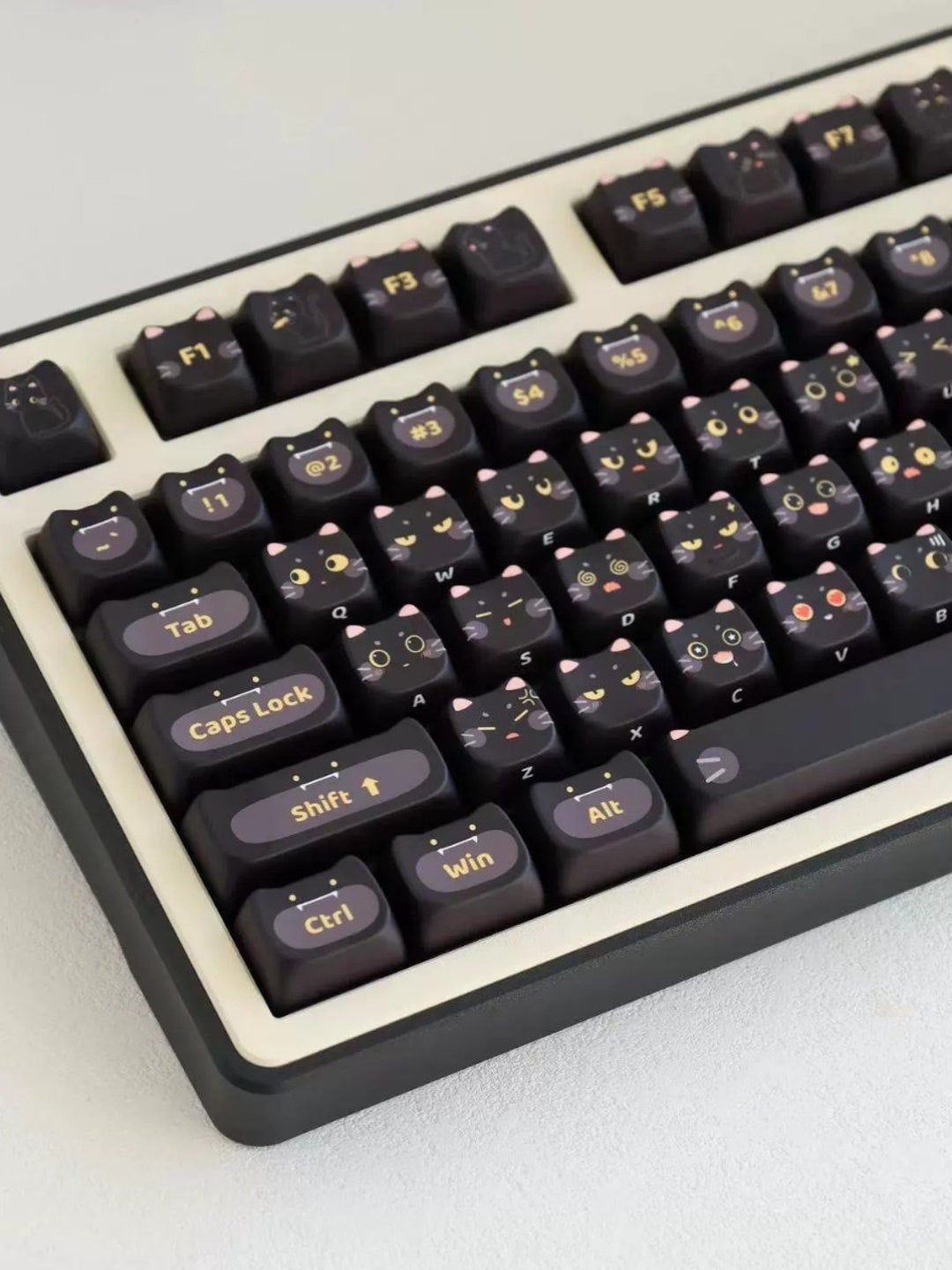 Kawaii Gaming Kitty Shaped Black and White Kitties Keycaps PBT 141 Set ...