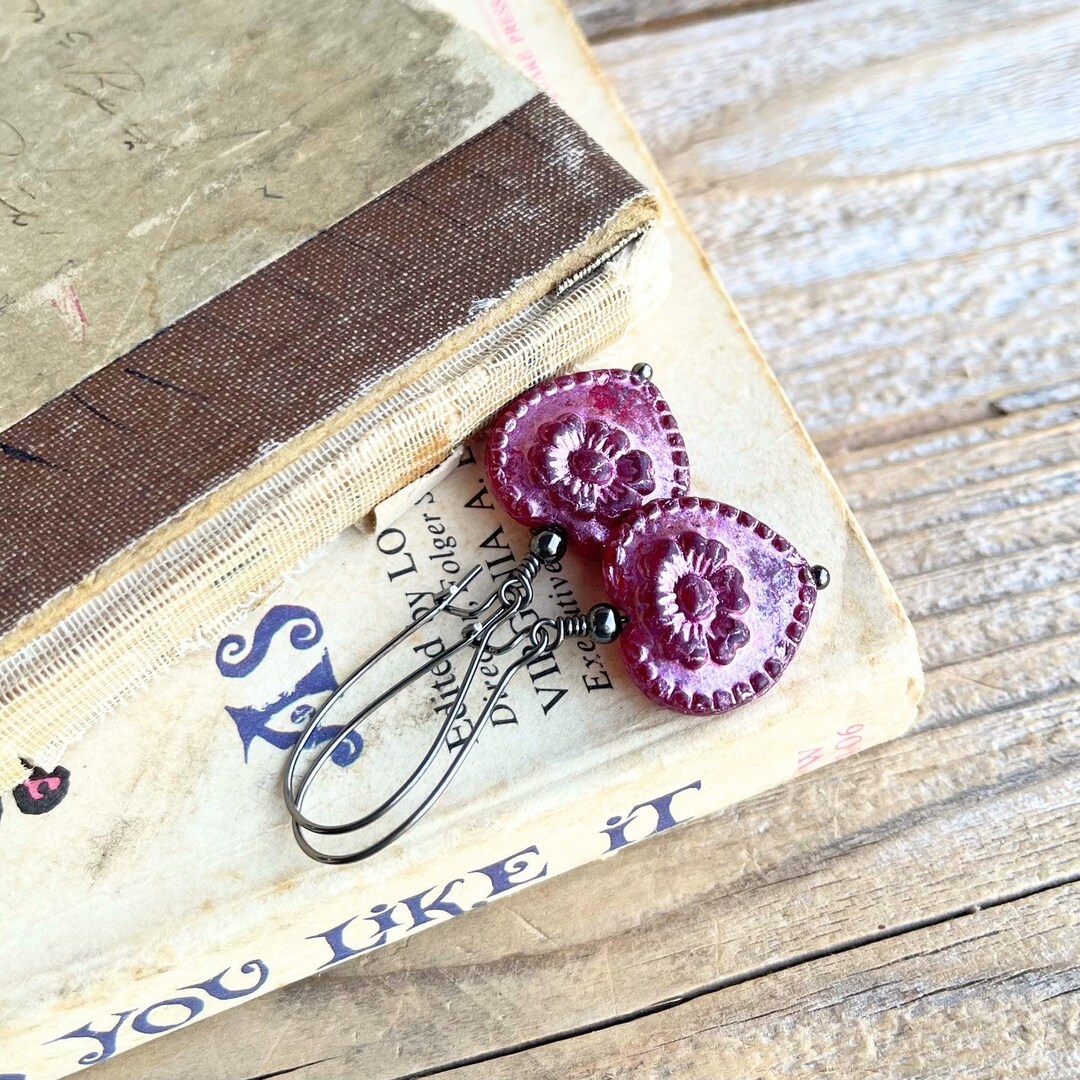 Victorian Style Metallic Pink Heart Earrings, Czech Glass Jewelry ...