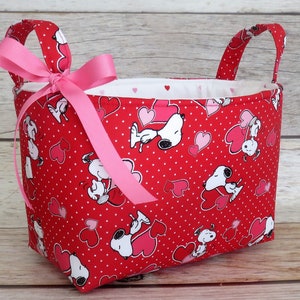 Snoopy Gift - 60+ Gift Ideas for 2024
