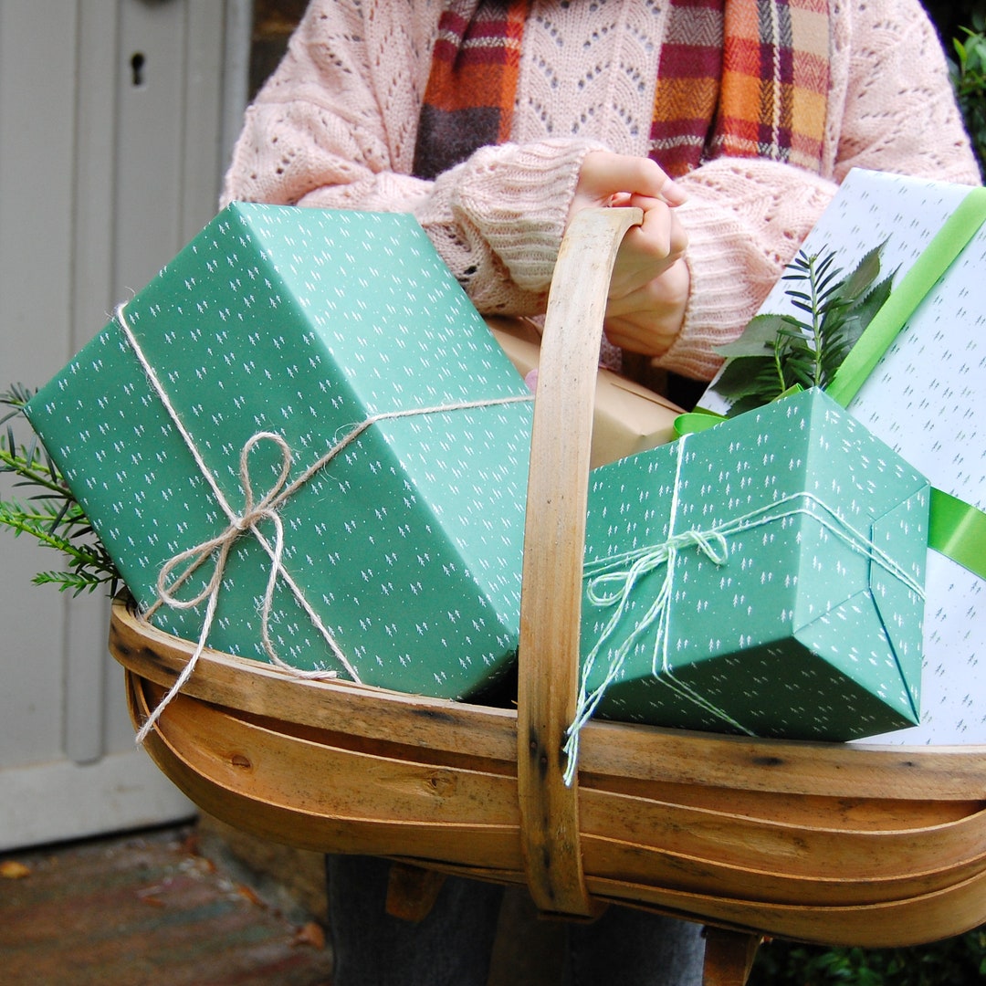 Tiny Trees Recyclable Christmas Wrapping Paper Set - Etsy UK