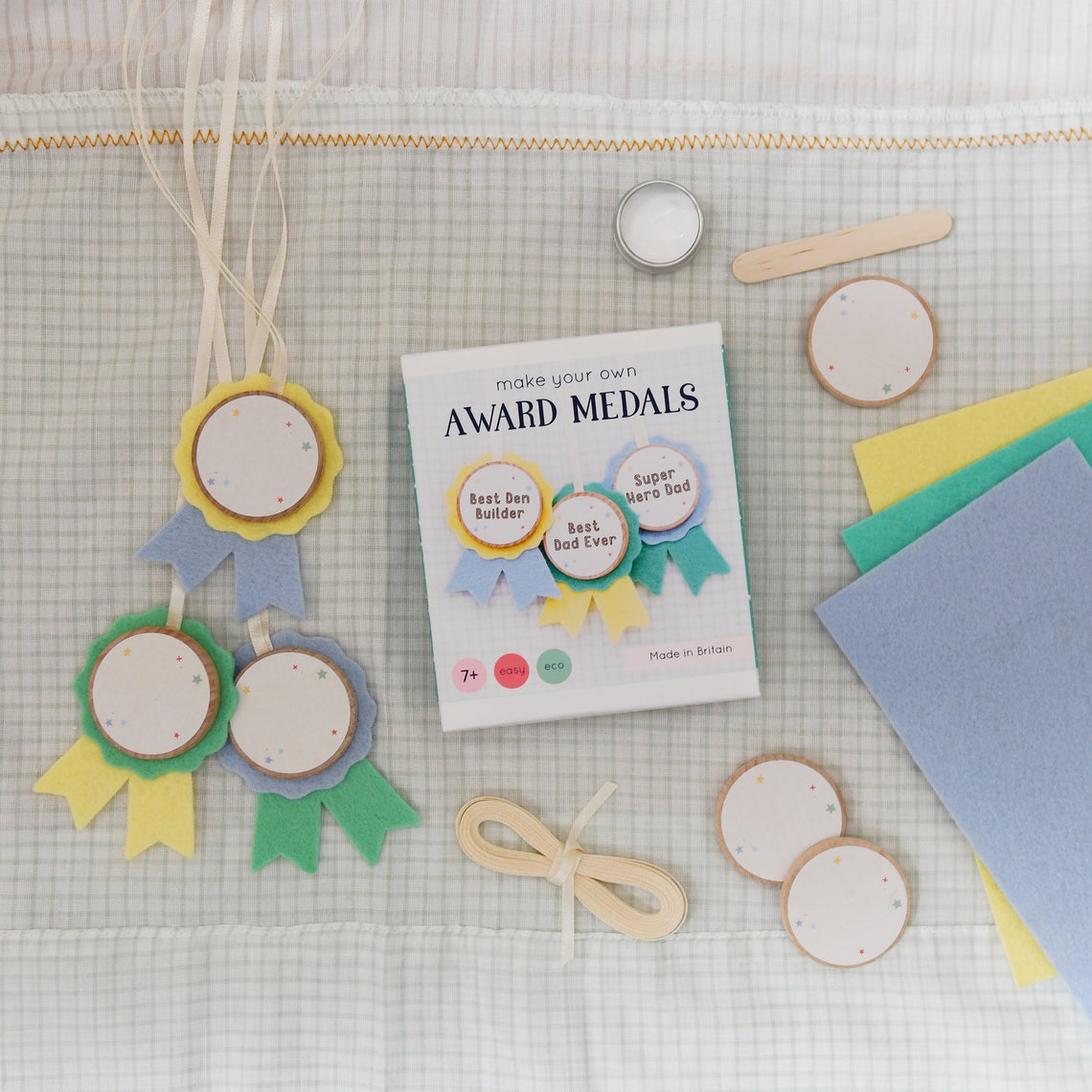 Best Dad Father's Day Award Medals Craft Kit - Etsy