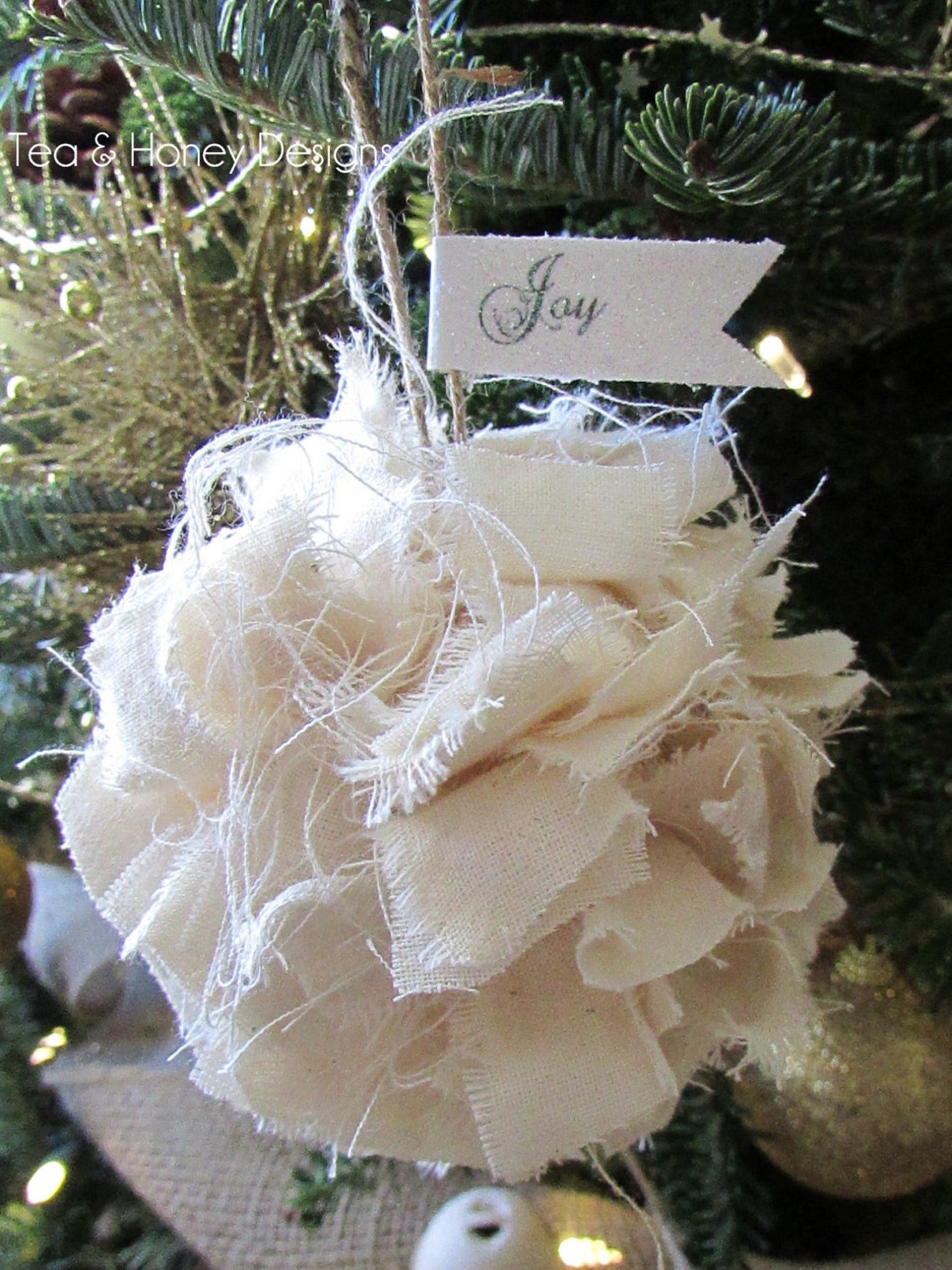 Farmhouse Christmas Decor Ragball Shabby White Rag Ball - Etsy Canada