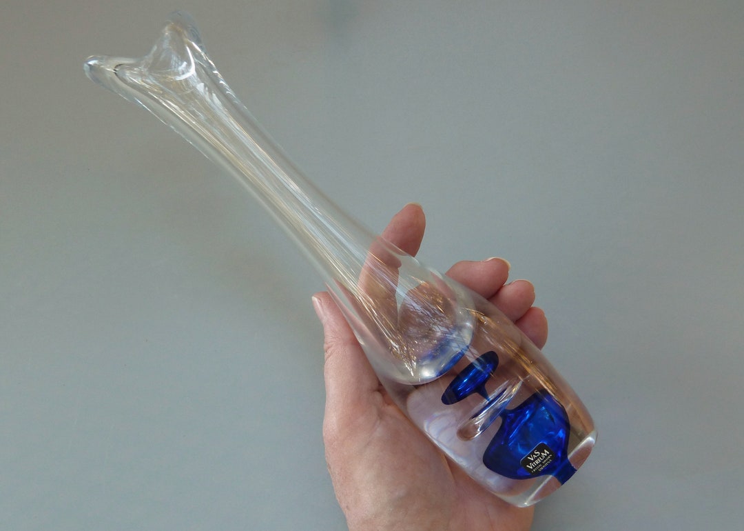 Vas Vitreum Glass Vase, Vas Vitreum Gloria Vase Orchid Blue, Controlled ...