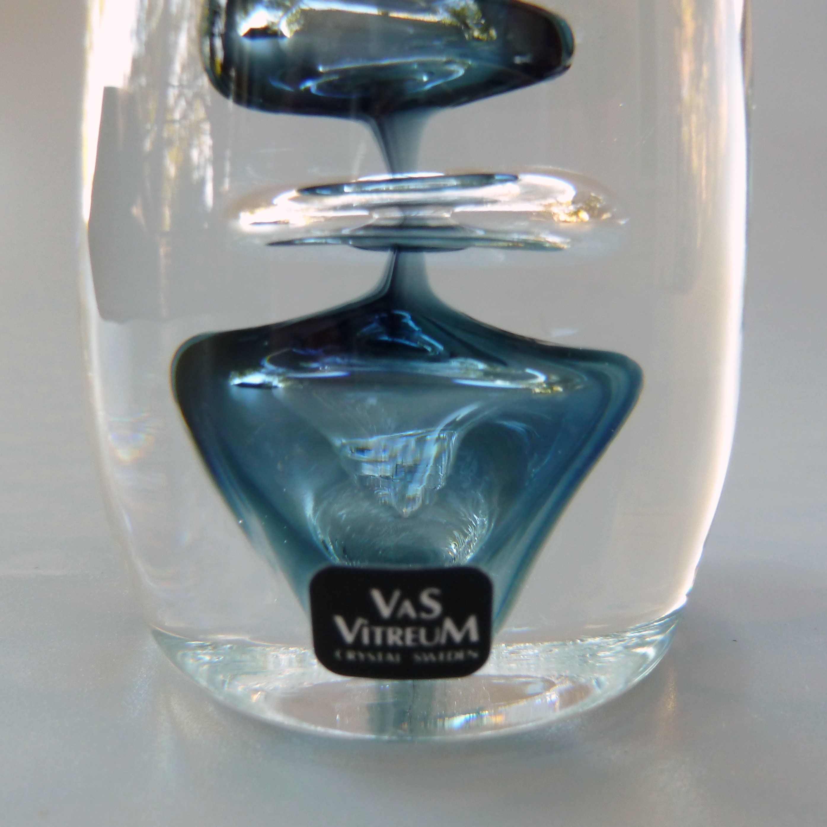 Vintage Vas Vitreum Glass Gloria Vase Orchid Smoke, Controlled Bubble ...