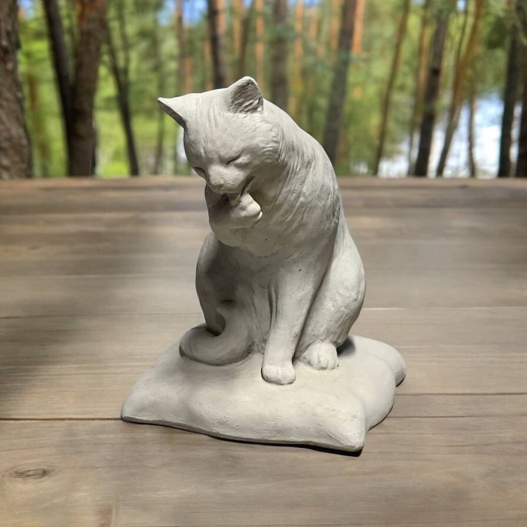 Realistic Sitting Cat Statue, Concrete Cat for Garden Decoration ...