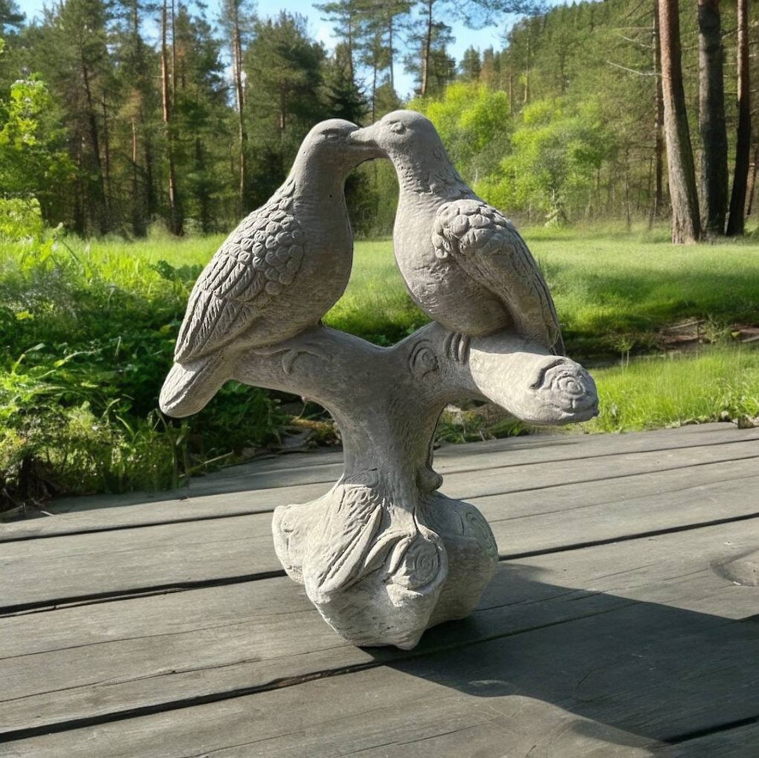 Concrete Birds Doves Statue, Garden Cement Love Figurine, Sitting Doves ...