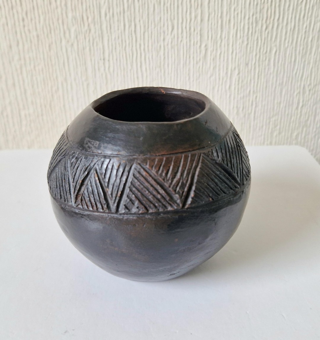 Antique Handmade Zulu South African Ukhamba Decorated Clay Beer Cup Pot ...