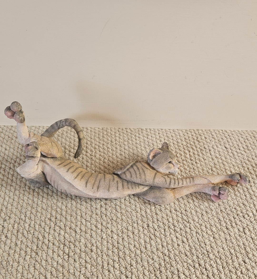 Vintage Cleo Cat A Breed Apart Large Stretching Ornament Figure 26cm ...